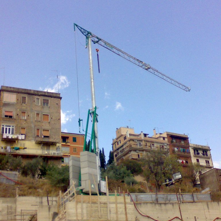 Gru automontante - Rimac Srl